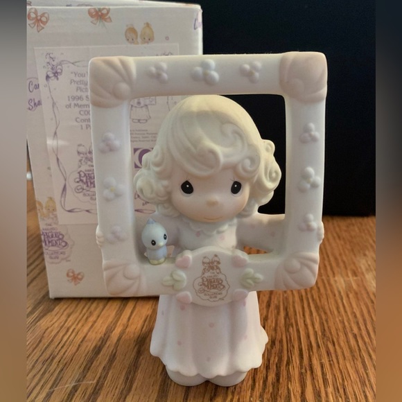 Precious Moments | Art | Precious Moments Pretty As A Picture | Poshmark